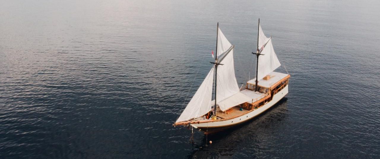 Samara II Liveaboard - A Successor of Our Cultural Ship | Hello Flores